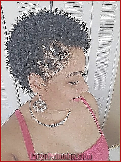 Los más bellos accesorios para peinar el cabello afro » Largo Peinados